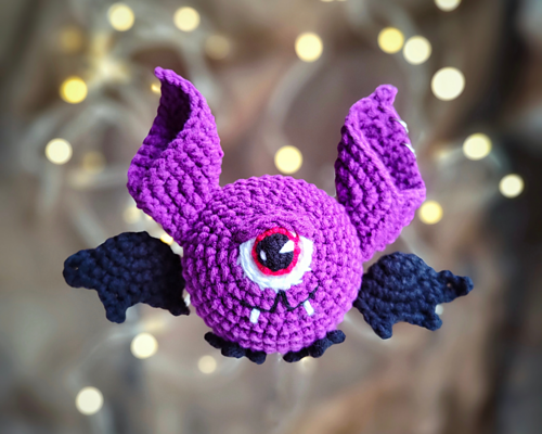 Ravelry: Cyclops bat pattern by Svitlana Hurova