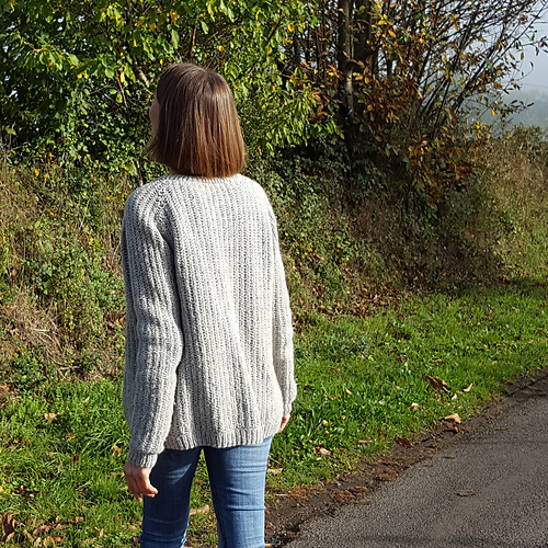 Ravelry: Cardigan Gabor pattern by HerbePlusVerte