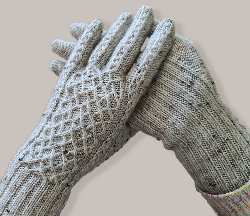 Ravelry: Pretty Damsel pattern by Annico Fiber Arts