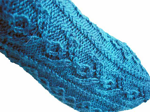 Ravelry: Edelweiss pattern by Laura Patterson