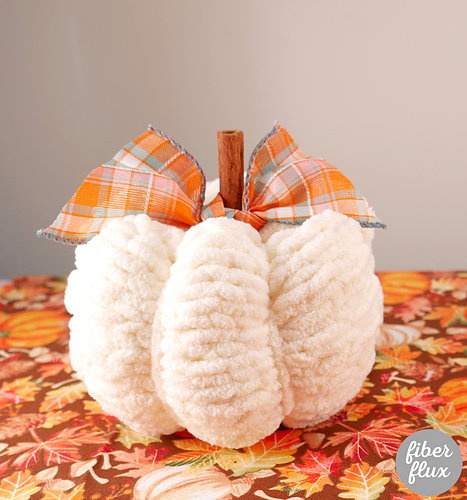 Ravelry: Fall Pumpkin pattern by Fiber Flux / Jennifer Dickerson
