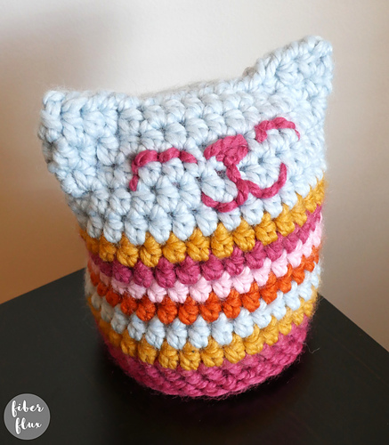 Ravelry: Sleepy Kitty Stuffie pattern by Fiber Flux / Jennifer Dickerson