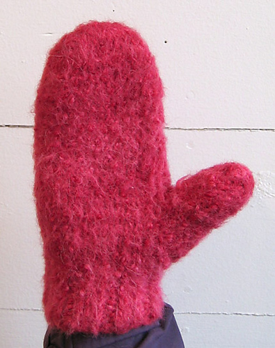 Ravelry: Felted Alpaca Mittens pattern by Amy Loberg (FiberWild!)