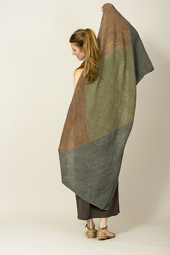 Ravelry: URSA pattern by Grace Anna Farrow