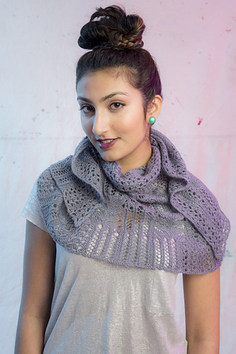 Ravelry: Vesa pattern by Laura Nelkin