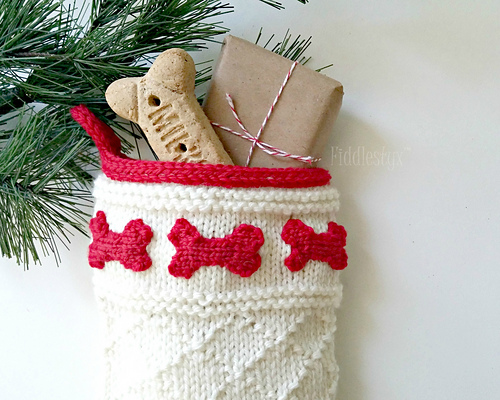 Ravelry: Paws Christmas Stocking pattern by Martha Johnson