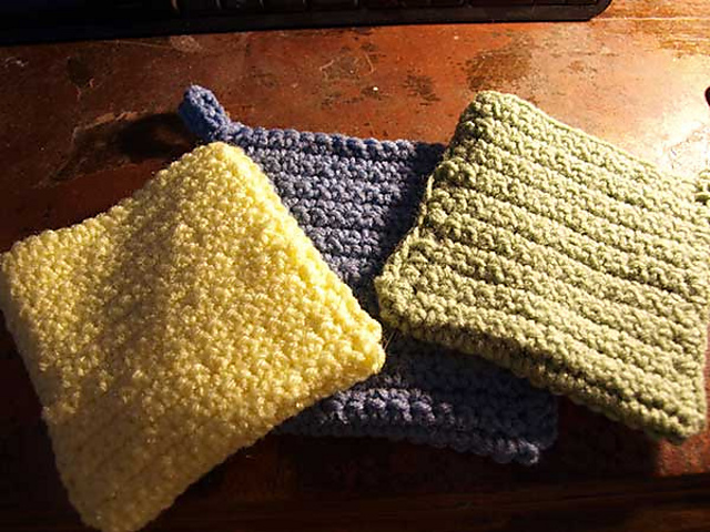 Ravelry: Bath Mitt pattern by Fiona Skye