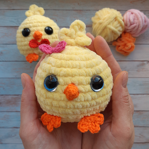 Ravelry: Easter chicken Plush mini pattern by Julia Kor