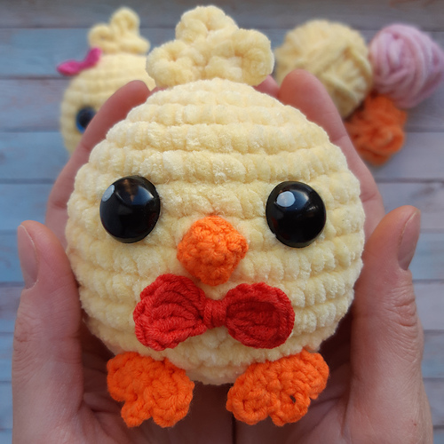 Ravelry: Easter chicken Plush mini pattern by Julia Kor