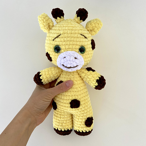Ravelry: Giraffe plush safari animal pattern by Julia Kor