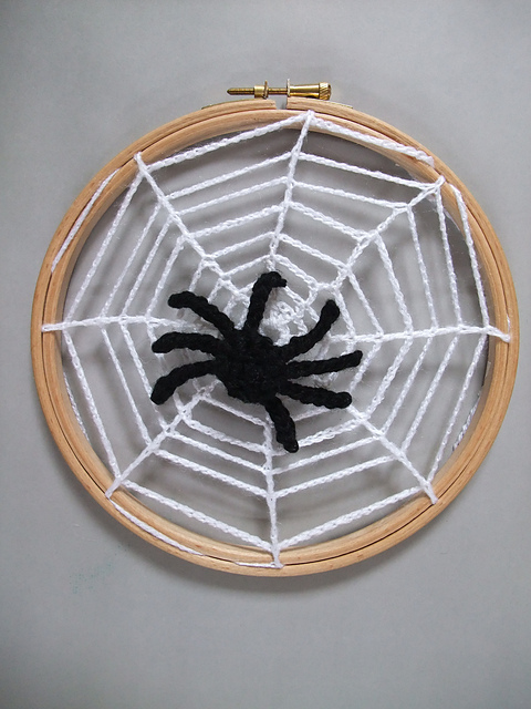 Ravelry: Halloween Crochet Spider & Cobweb embroidery hoop pattern by ...