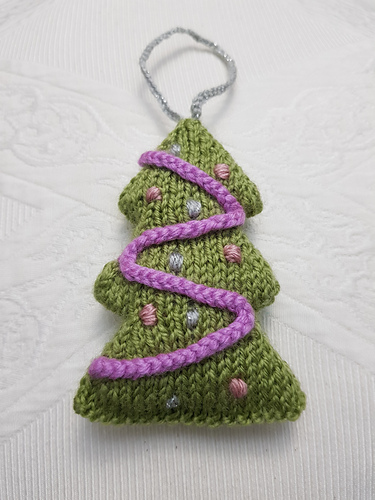 Ravelry: Knitted Christmas Tree pattern by Fitting in Knitting