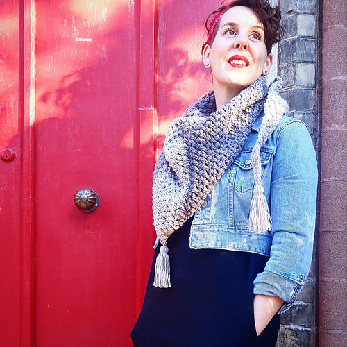 Ravelry: Raking Leaves Scarf pattern by Sprinkles on Top Nina