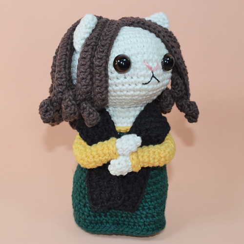 Ravelry: The Meow-na Lisa pattern by Carrie Mendoza