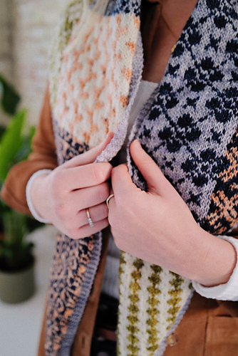 Ravelry: Scout Mini Shawl pattern by Florence Spurling