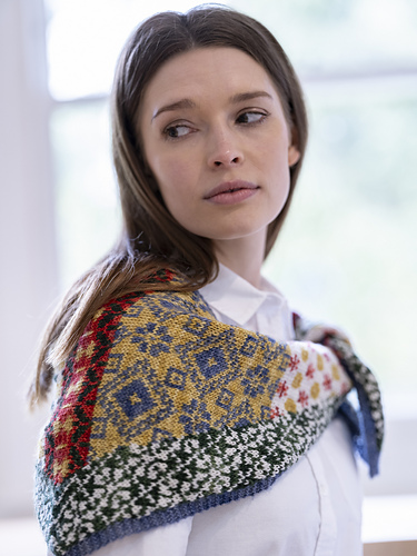 Ravelry: Folky Scout Mini Shawl pattern by Florence Spurling