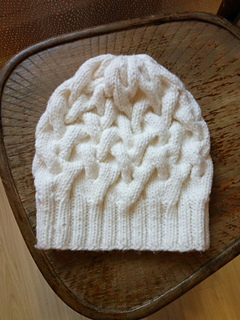 Ravelry: Foksik's Winter cable hat IV
