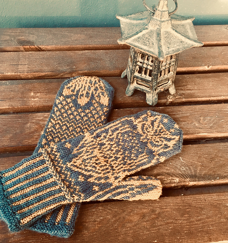 Ravelry: Soul Owl Mittens pattern by Essi Varis
