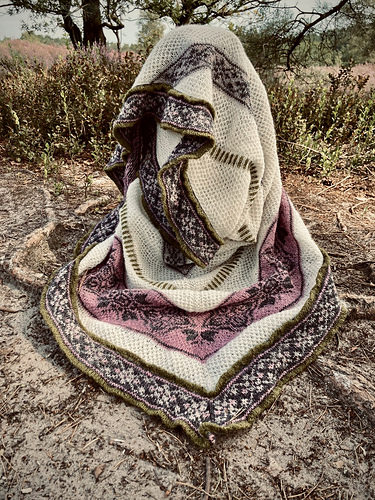 Ravelry: Tuch "Fairy Glen" pattern by Fräulein Gerda