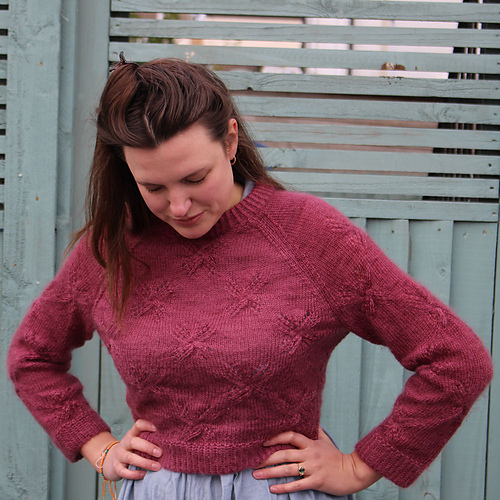 Ravelry: Spin me Round pattern by Francesca Hughes