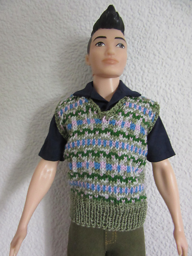 Ravelry: 1:6th Scale Thomas Slipover pattern by Frances Powell