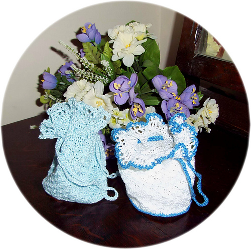 Ravelry: Crochet wedding reticule pattern by Frances Powell