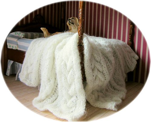 Ravelry: 1:12th scale Chunky Aran throw pattern by Frances Powell