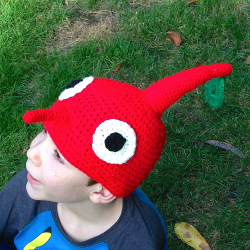 Ravelry: Red Alien Hat pattern by Rachel Sanchez