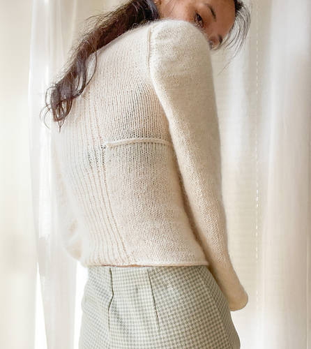 Ravelry: Daphne Blouse pattern by Friday Knits