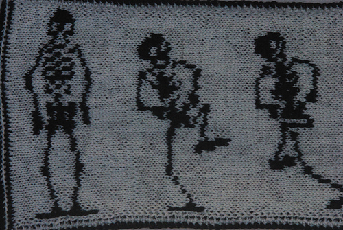 Ravelry: Dancing Skeletons Double Knit Scarf pattern by Frivolite ...