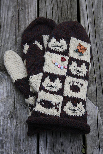 Ravelry: Lined Cat Mitten pattern by Gigi Hooper