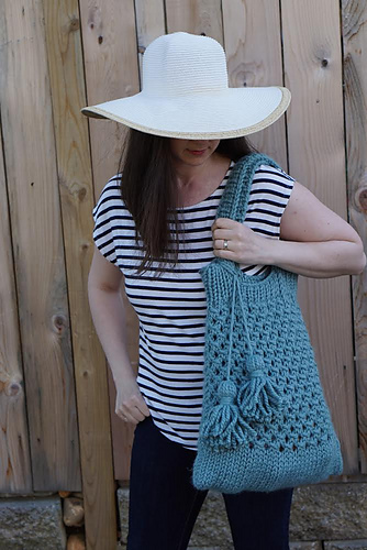 Ravelry: Monterosso Market Bag pattern by Elise Ljiko