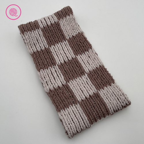 Ravelry: Double Knit Checkerboard Cowl pattern by Kristen Mangus