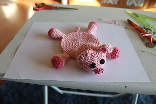 Ravelry: piggy coaster pattern by Carolina Calvert