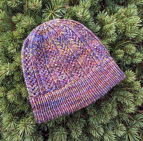 Ravelry: Junebug Hat pattern by Gretchen Mac