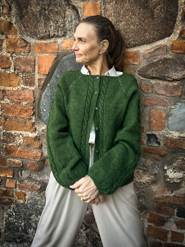 Ravelry: Koftan Fjäderlätt Light pattern by Garnfrun/ Helen Olsson