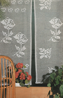 Ravelry: Curtain in filet crochet pattern by Yukiko Ohkubo
