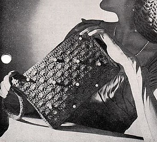 Ravelry: Envelope Purse No. 1140 pattern by Coats Design Team/Moda Dea