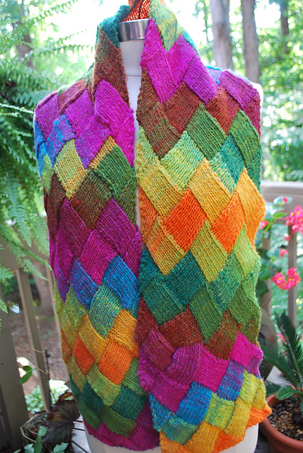 Ravelry: GeorgiaRain's Entrelac Scarf