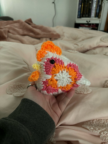Ravelry: Granny Square Chicken / Granny-Square-Huhn pattern by Susanne ...