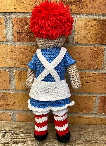 Ravelry: Raggedy Ann Doll pattern by Teenie Crochets