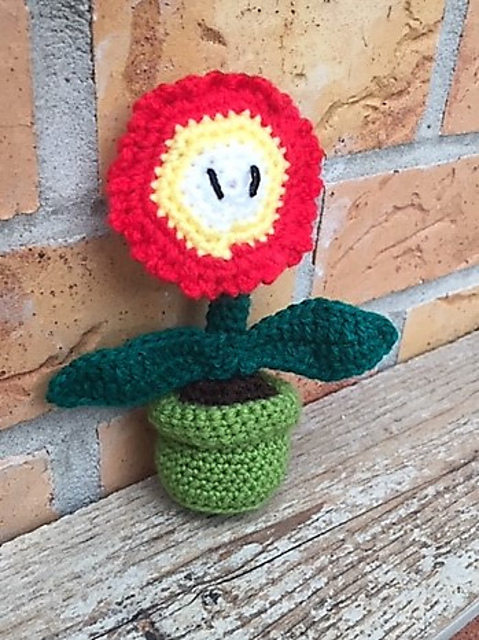 Ravelry: Super Mario Power Plant pattern by Teenie Crochets