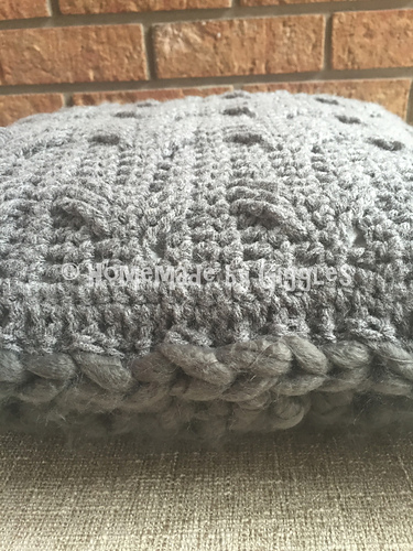 Ravelry: Super Bulky Textured Pillow pattern by Yarnworx Studio