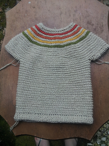 Ravelry: Reversible Spring Pullover pattern by Sarah Lora
