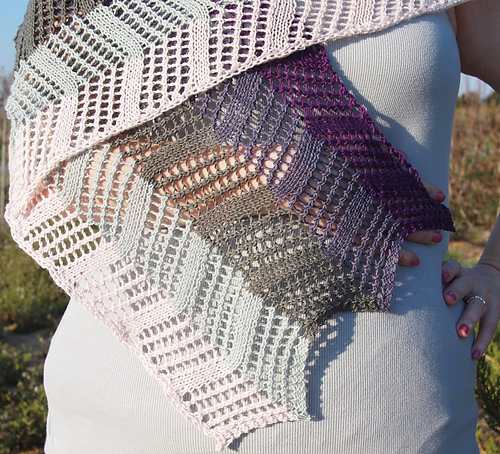 Ravelry: Descant pattern by Corrine Walcher