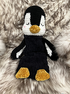 Ravelry: Girlochka73's Penguin pajama holder