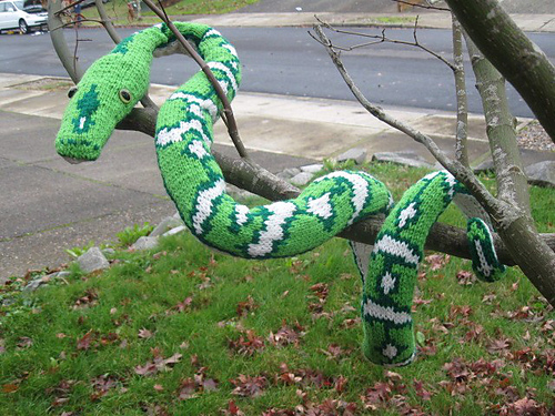 Ravelry: Snaaake! - Emerald Tree Boa pattern by Tabitha Rose