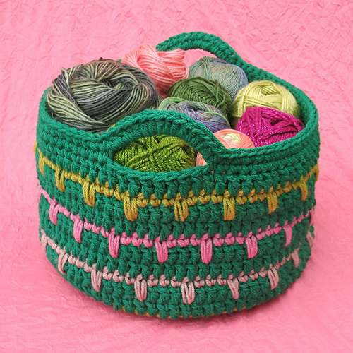 Ravelry: Spikes Yarn Basket pattern by Julie King