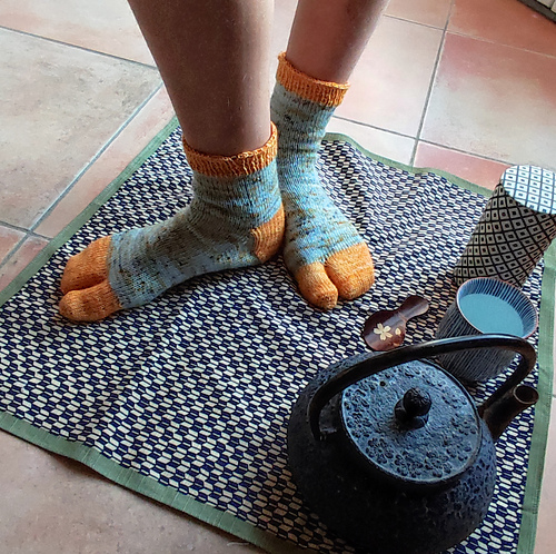 Ravelry: Soleil levant pattern by L'Atelier des Glénettes