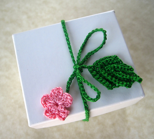 Ravelry: Wrapping Ribbons pattern by GoldenLucyCrafts